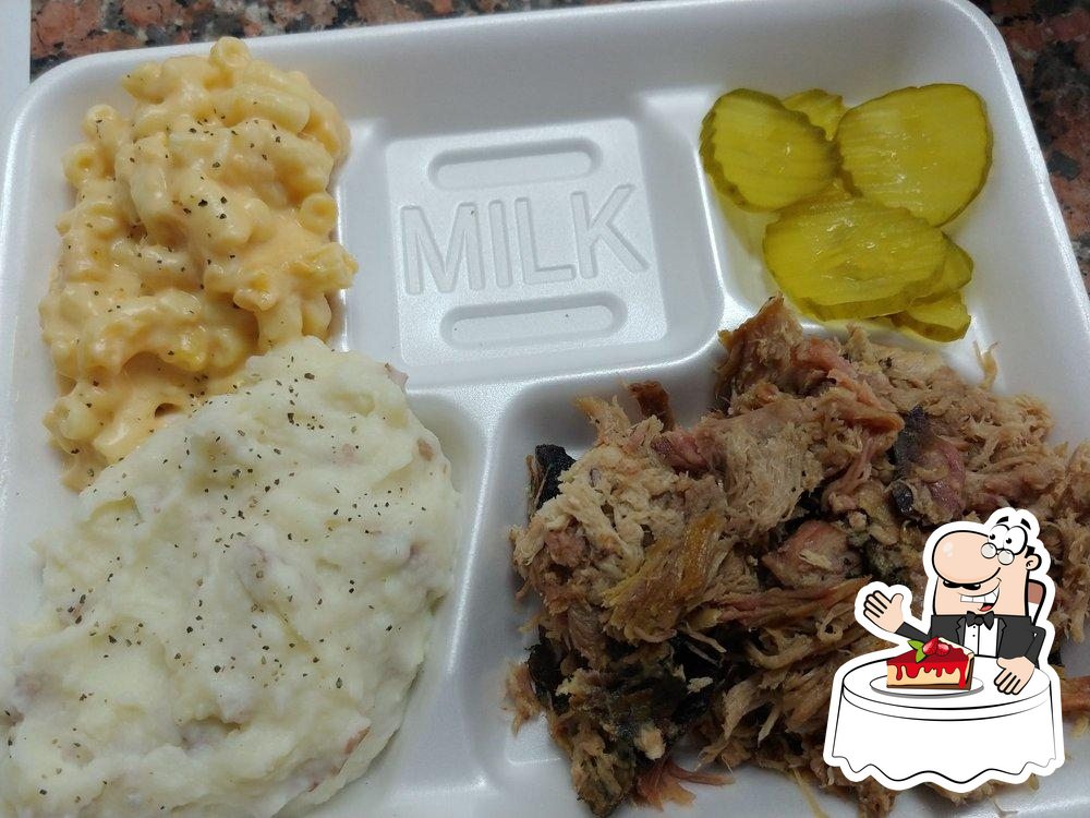 Bone's Backstreet BBQ in Clanton - Restaurant menu and reviews