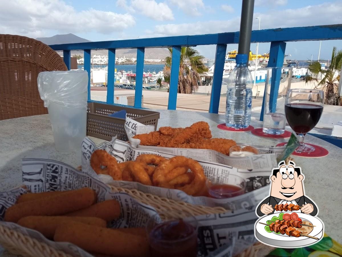 Popeyes Sports Bar in Playa Blanca - Restaurant reviews