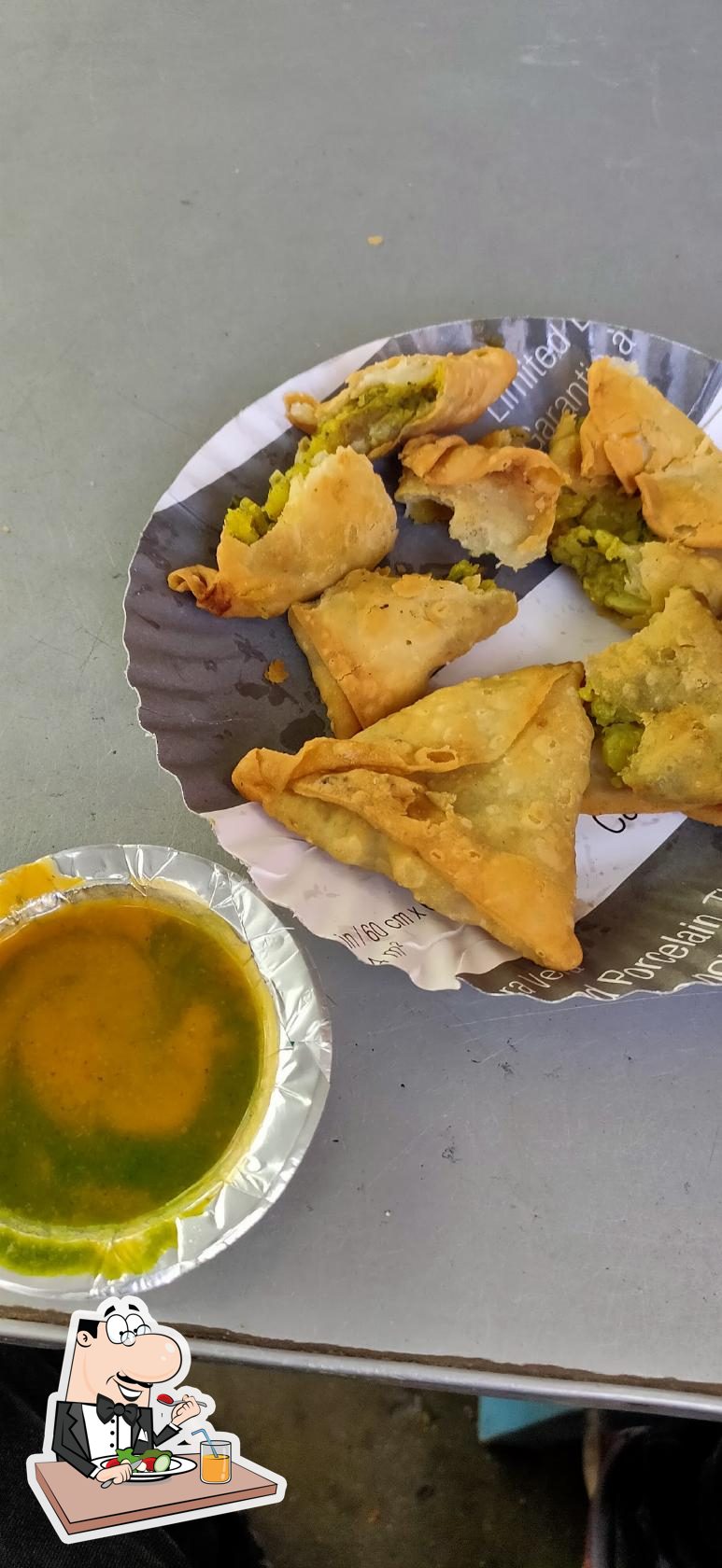 Maharaj Samosa Centre, Anand - Restaurant reviews