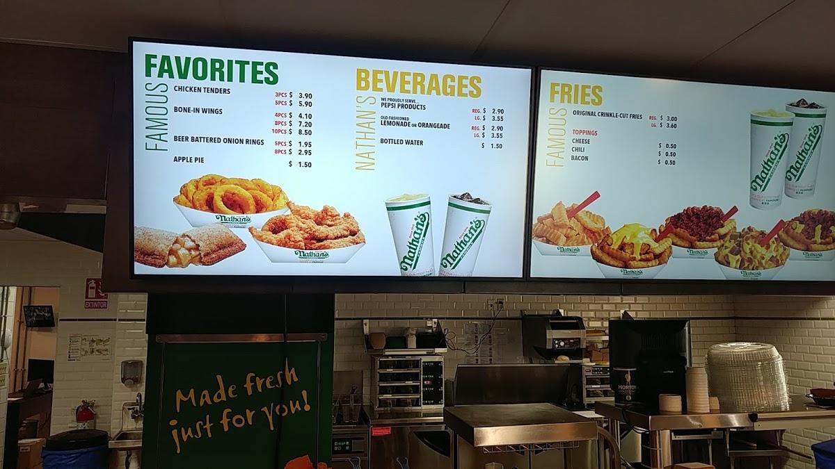 Menu at Restaurante Nathan's, Base Naval