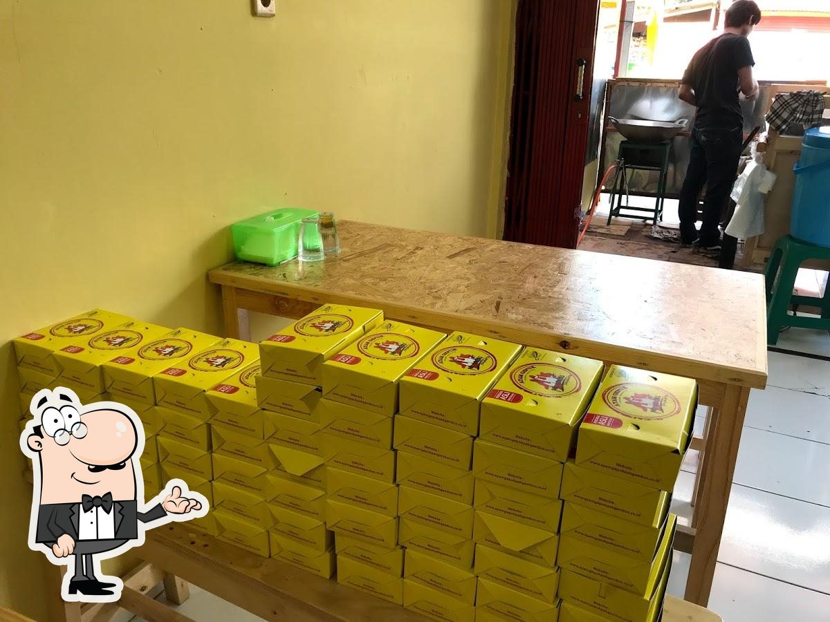 Ayam Gepuk Pak Gembus petir restaurant, South Tangerang