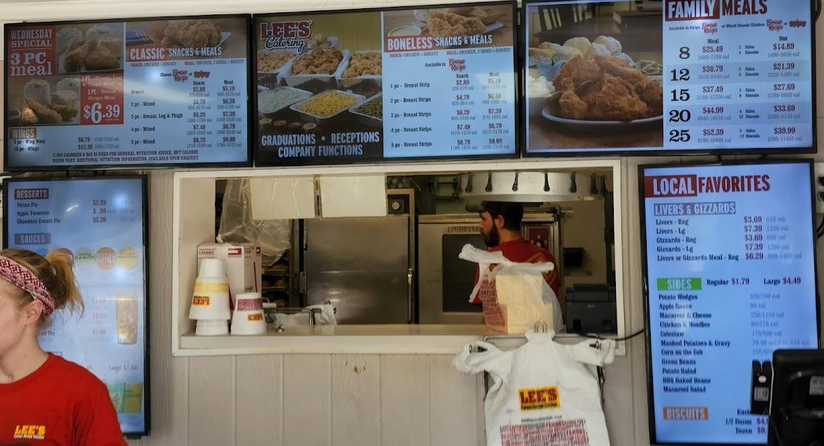 Menu at Lee's Famous Recipe Chicken fast food, Plymouth