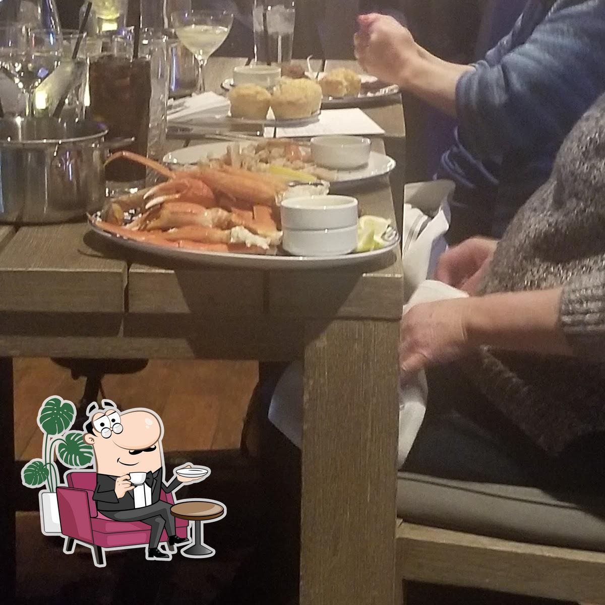 The Lot at Edgewater in Oakmont - American restaurant menu and reviews