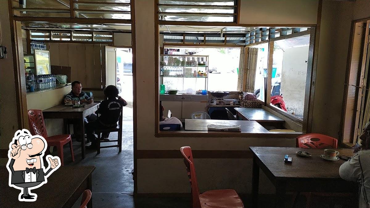 Café Kedai Kopi BOB Tarutung, Tarutung, 2XC7+75C - Opiniones del ...