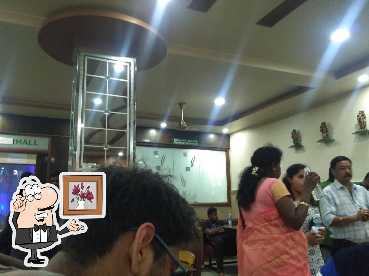 Hotel Kadamba Veg, Hassan - Restaurant reviews