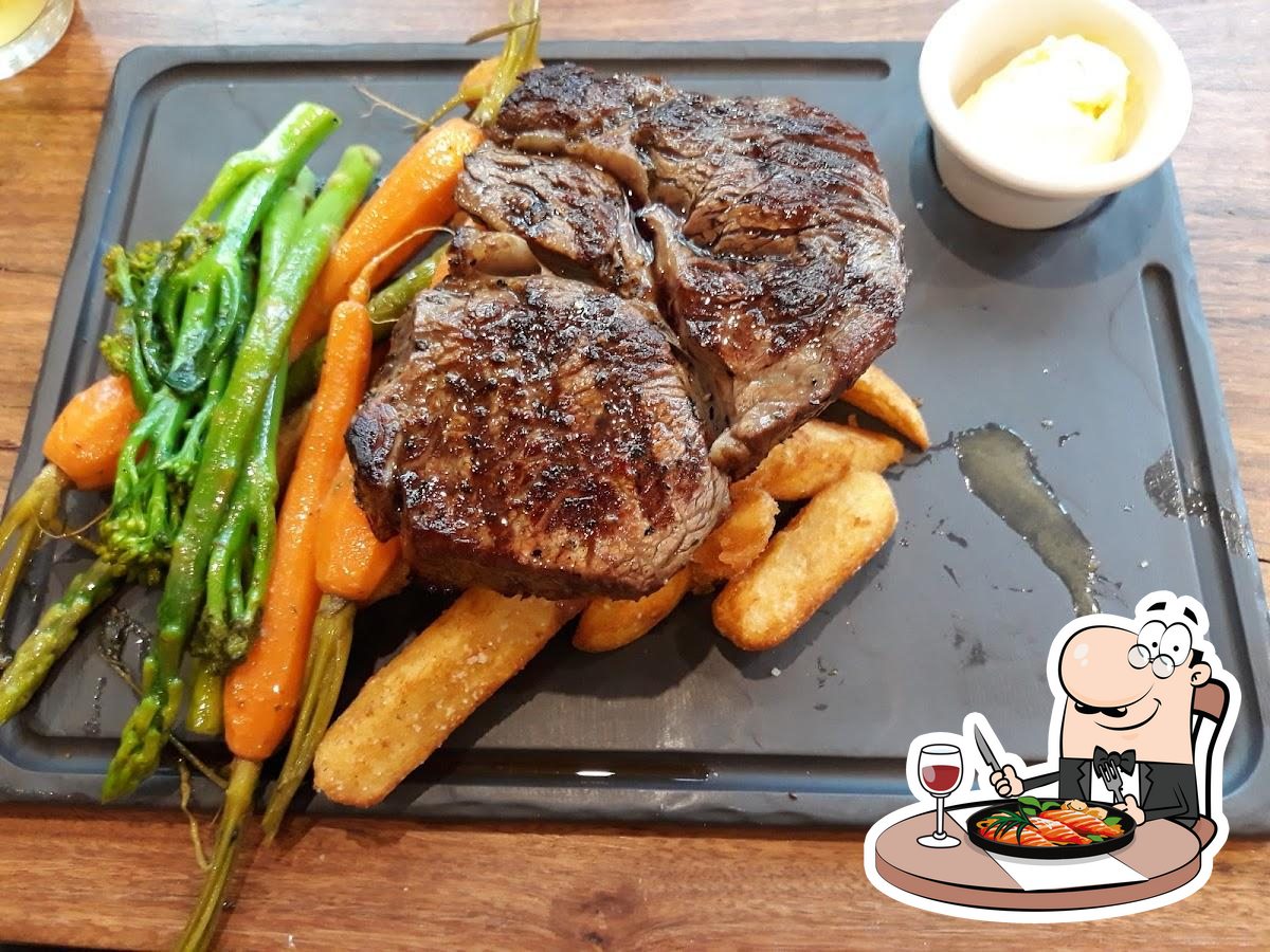 Gryphons Caffe Bar in Griffith - Restaurant menu and reviews