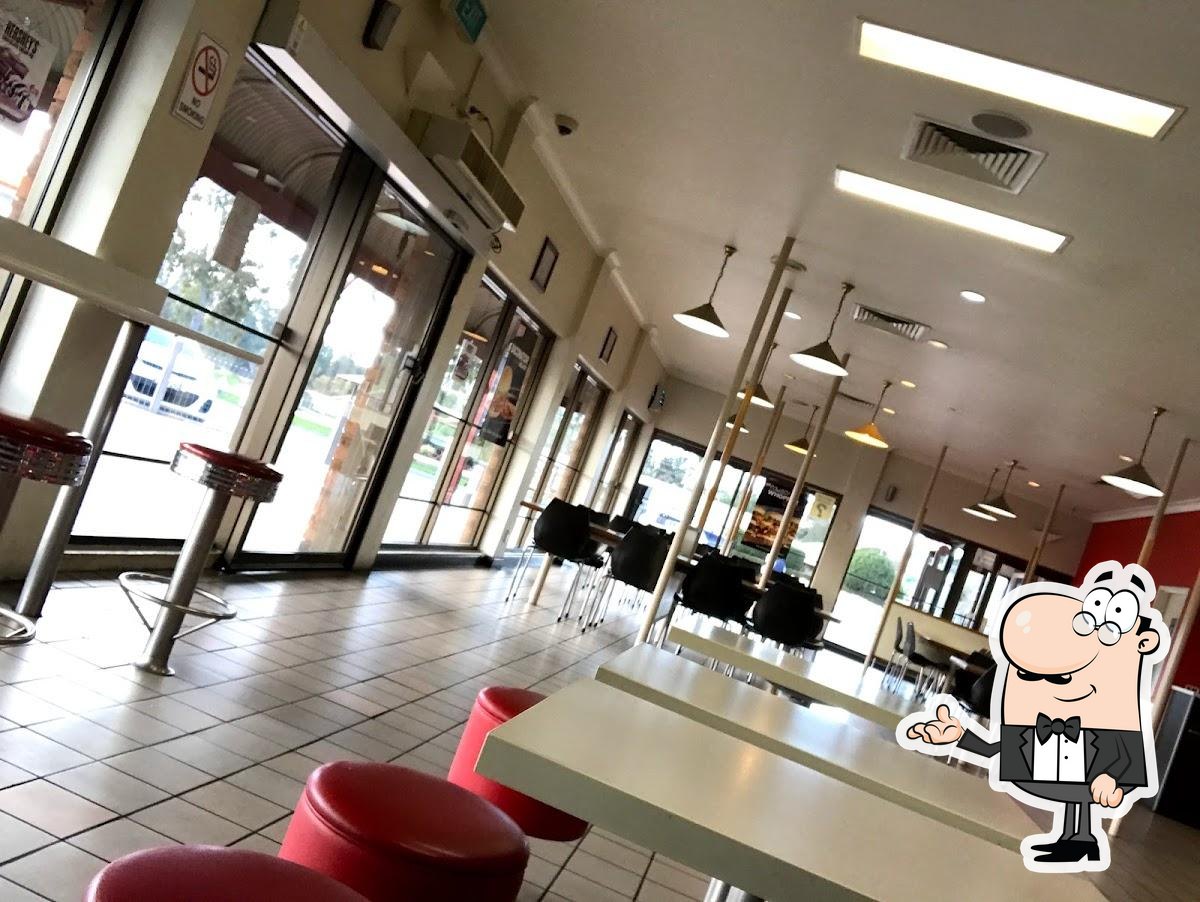 Hungry Jack's Burgers Gundagai, 99 Mount St in Gundagai - Restaurant ...