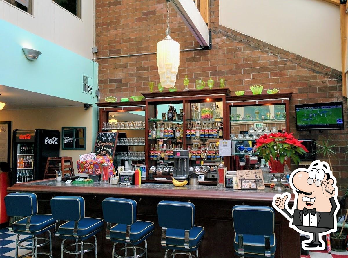 Green Light Diner, Poulsbo - Restaurant menu, prices and reviews