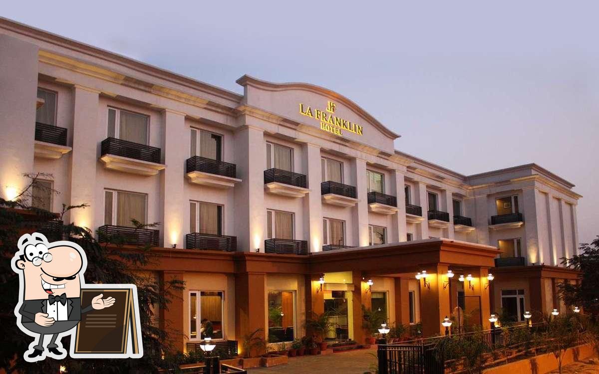 Whisky Tree Bar, Bhubaneswar - Restaurant reviews