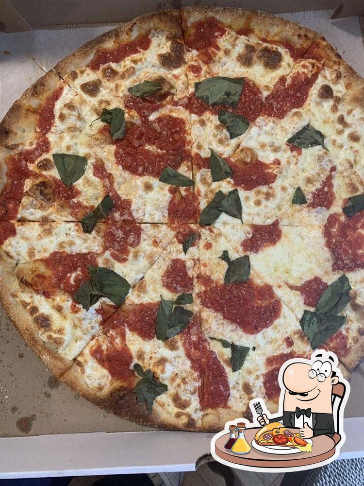 Uncle Louie's in Montvale - Restaurant menu and reviews