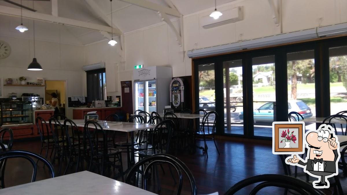 Paragon Cafe in Swan Hill - Restaurant reviews