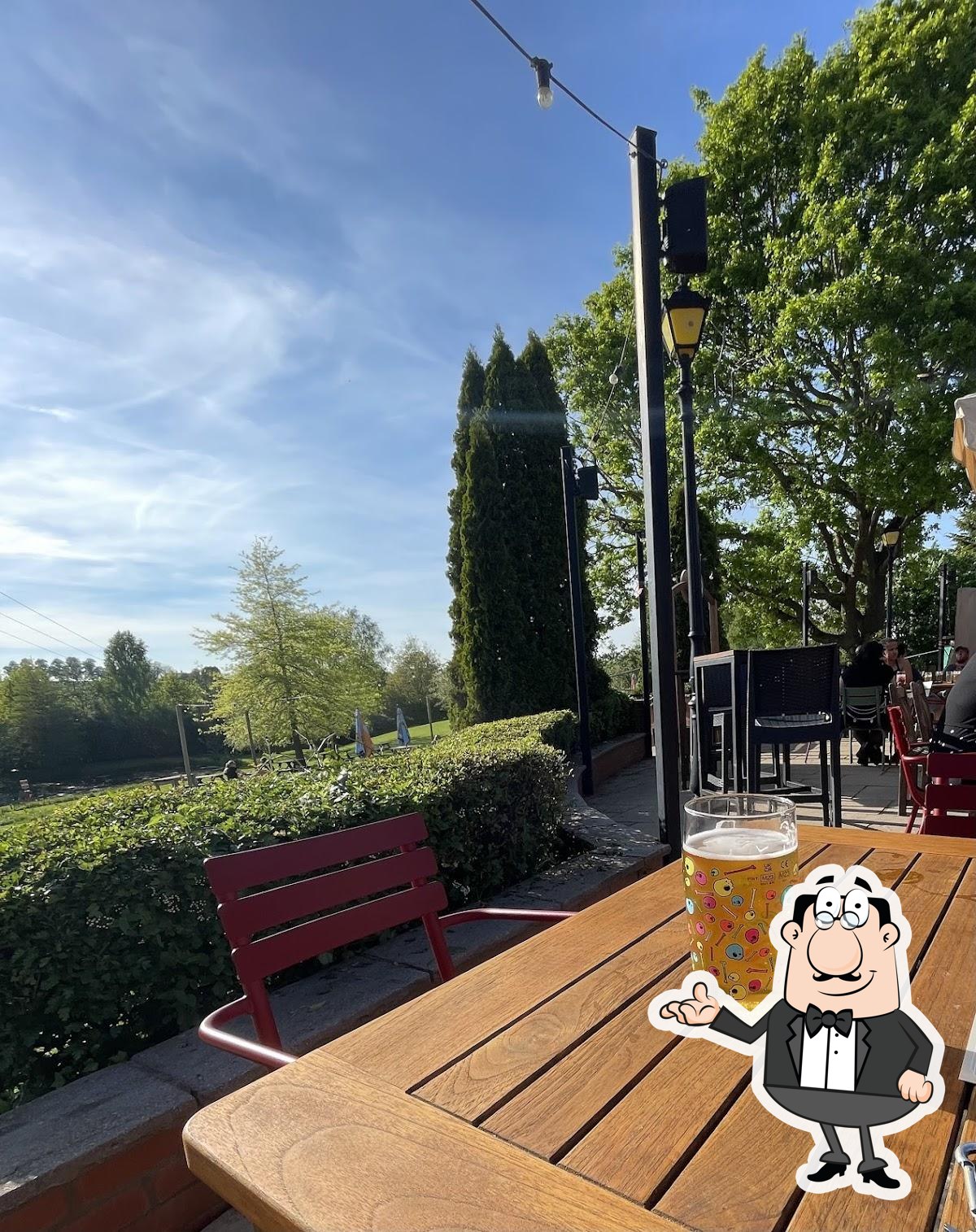 Brampton Halt, Northampton - Restaurant menu, prices and reviews