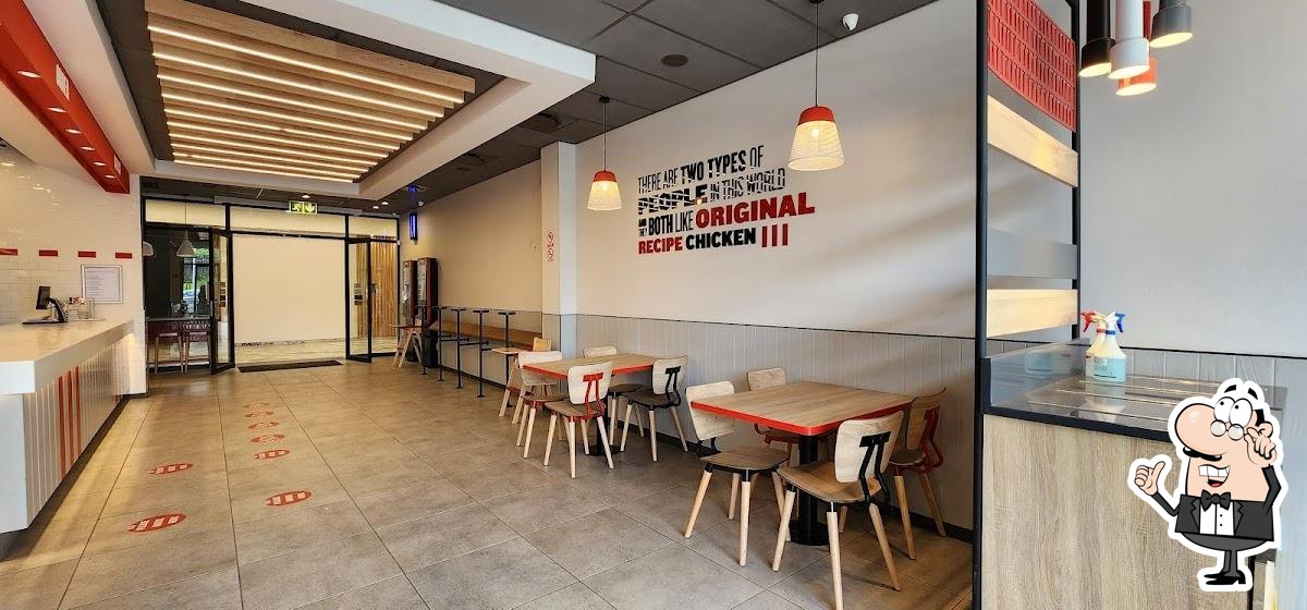 KFC Starwood Mall restaurant, Phoenix - Restaurant menu and reviews