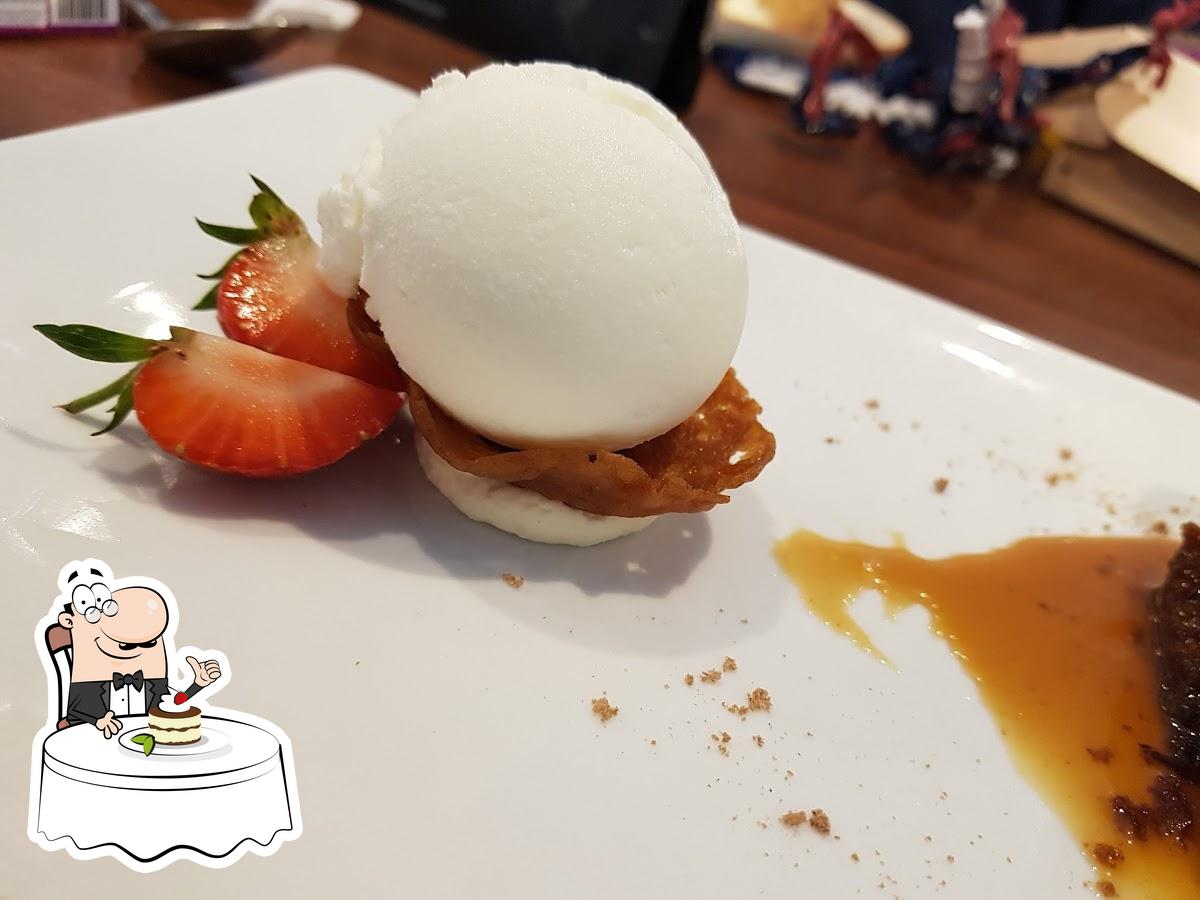 Hollybush Inn, A713 in Ayr - Restaurant menu and reviews