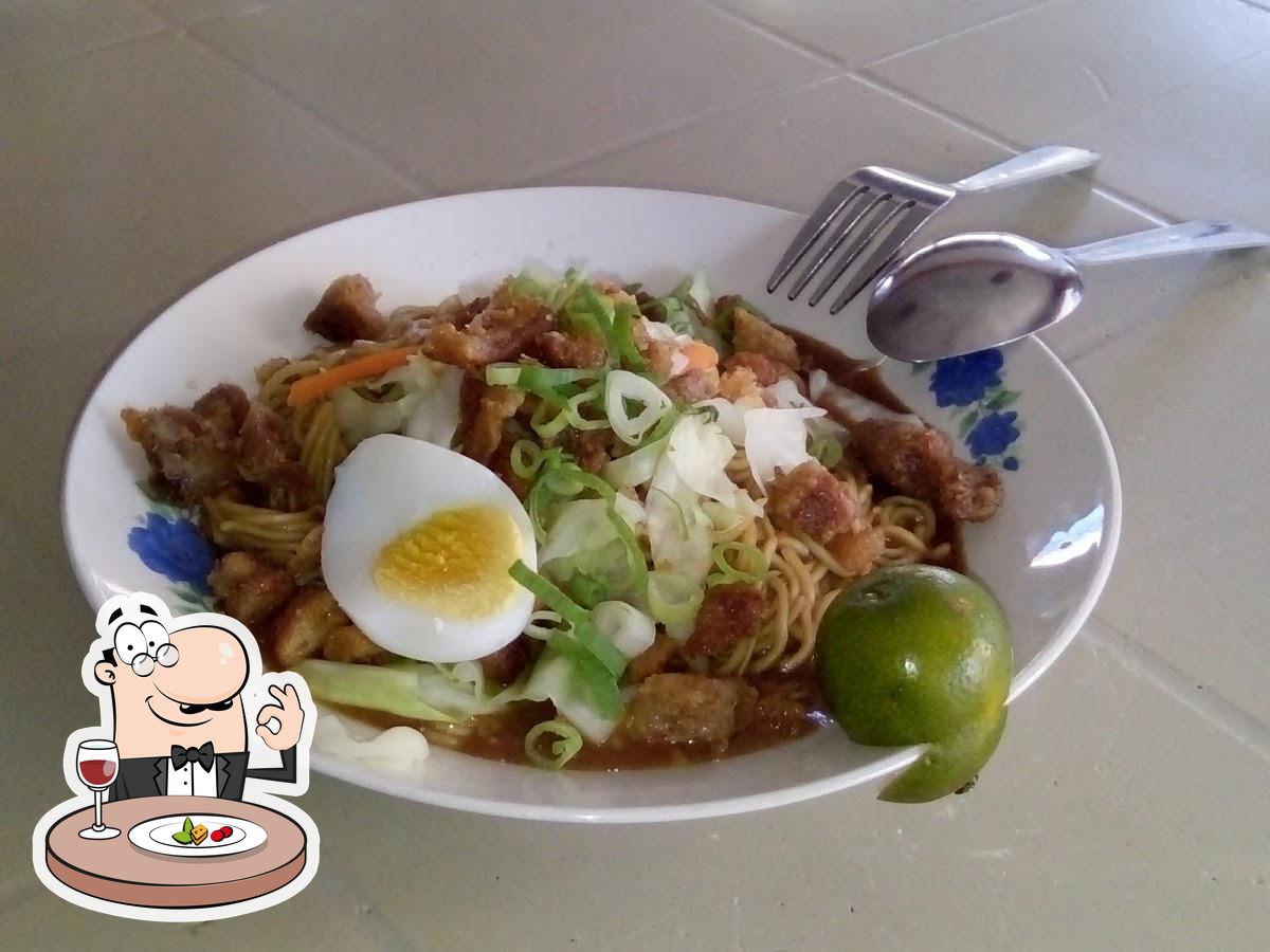 Mrs. G Bakeshop, Cauayan City - Restaurant reviews