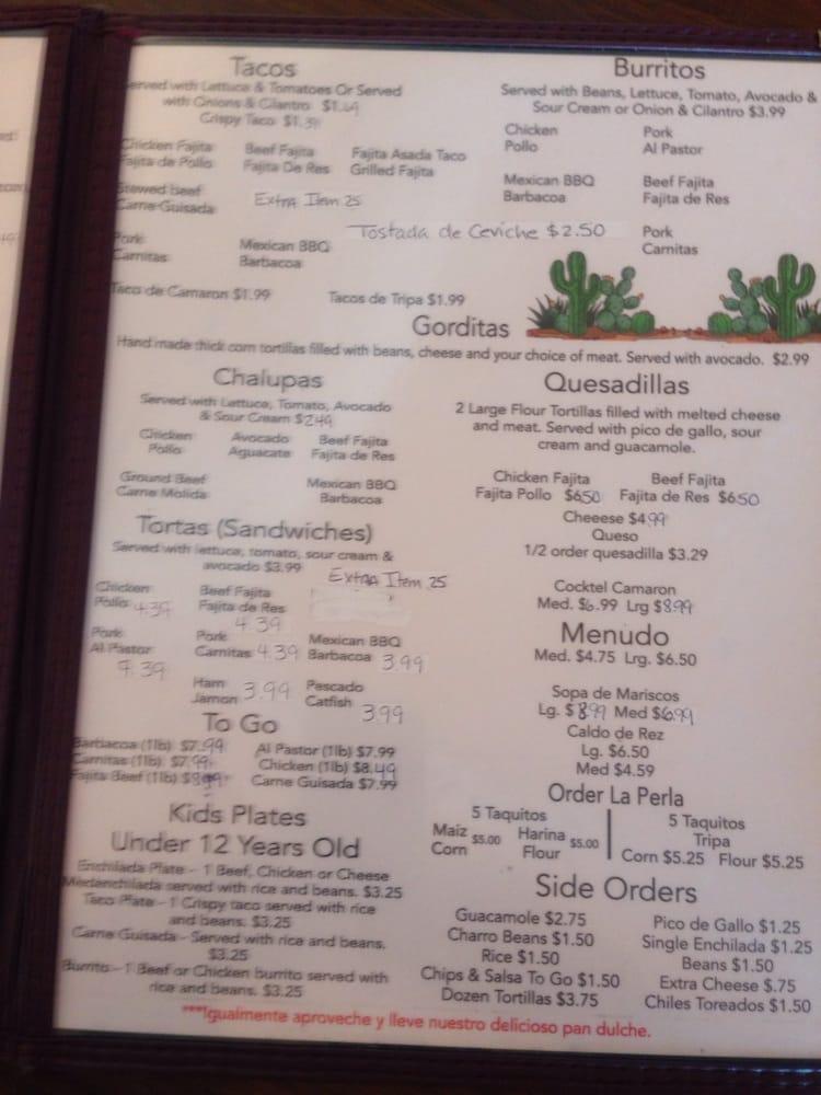 Menu at La Perla bakery and taqueria, Belton
