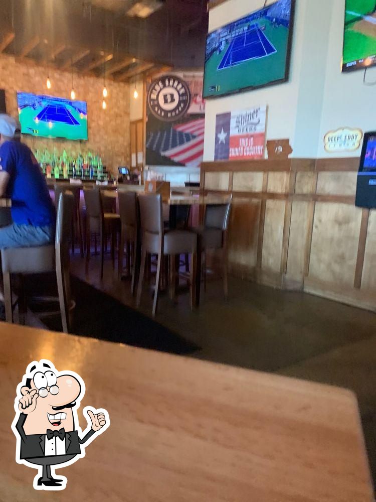 Blue Shark Ale House, West Des Moines - Restaurant menu, prices and reviews