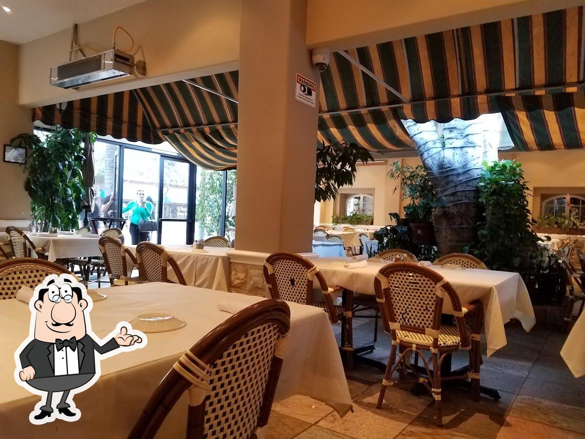 Raffi's Place, Glendale - Restaurant menu, prices and reviews