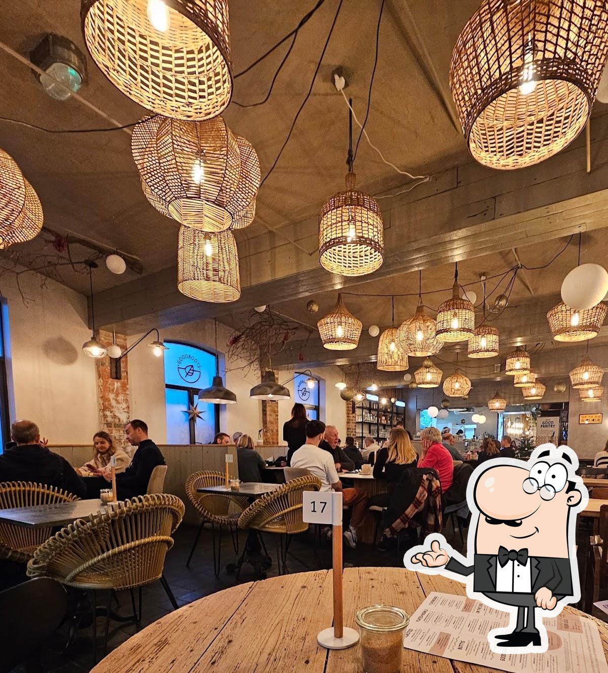 GoodRoots, Worcester - Restaurant menu, prices and reviews