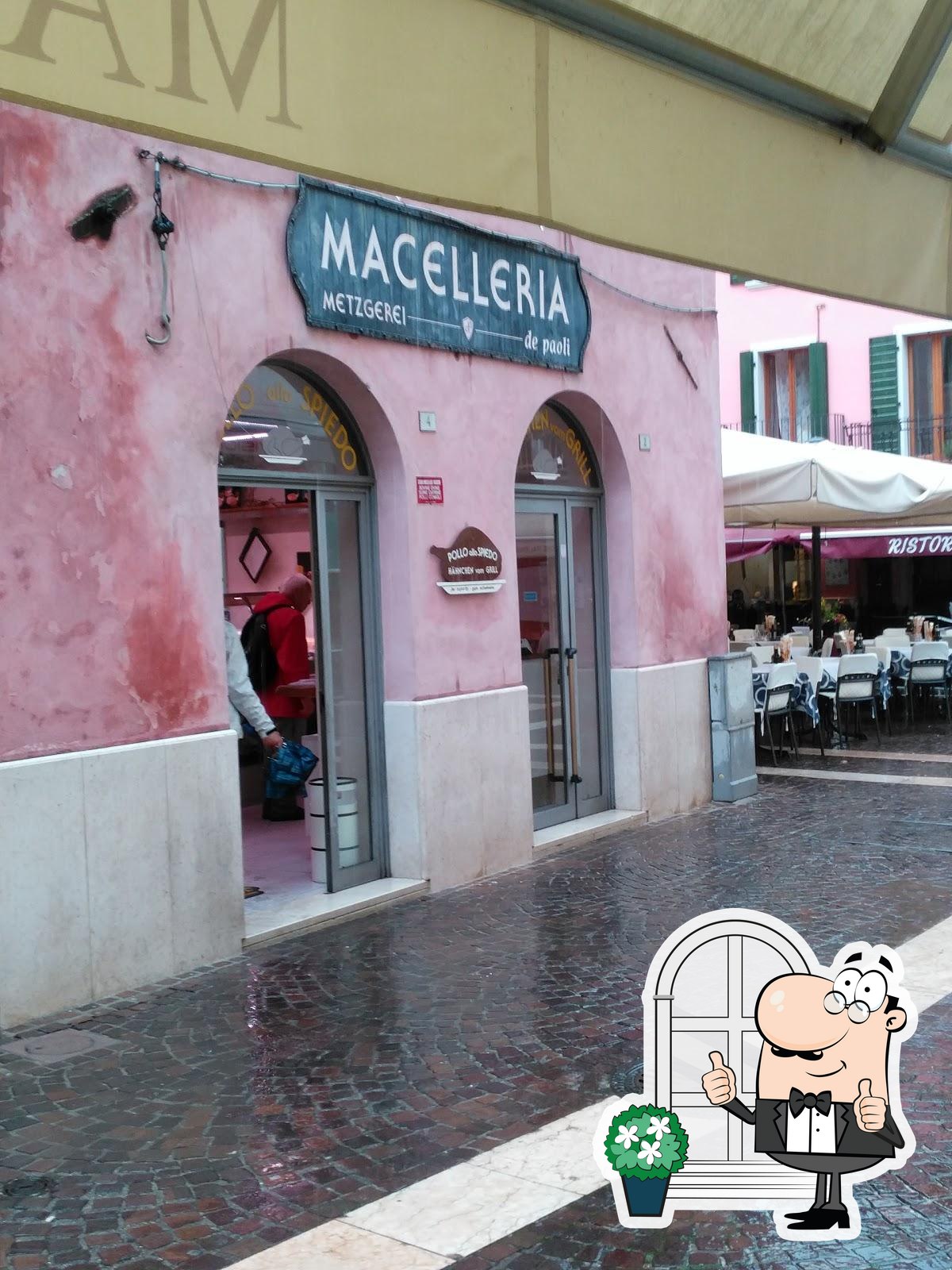 Villa Cariola restaurant, Caprino Veronese, Località Preele ...