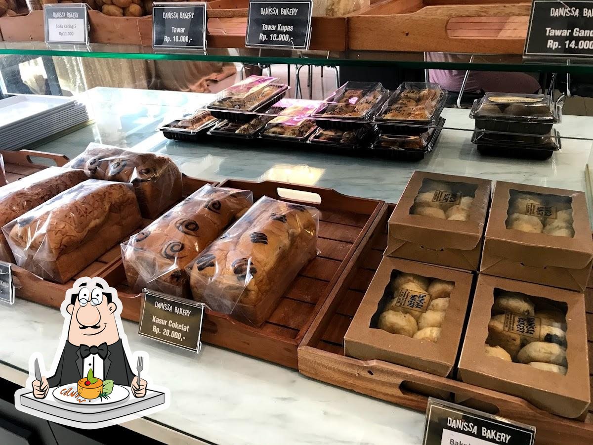 Danissa Bakery, Purwokerto - Restaurant reviews