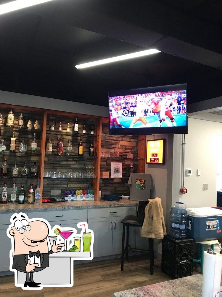 Stymie's Rest at West Berwick Golf Course, Mount Carmel - Restaurant ...