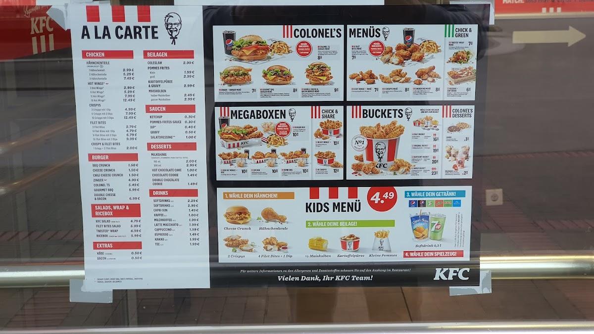 Menu au Kentucky Fried Chicken fast food, Bochum, Kurt-Schumacher-Platz ...