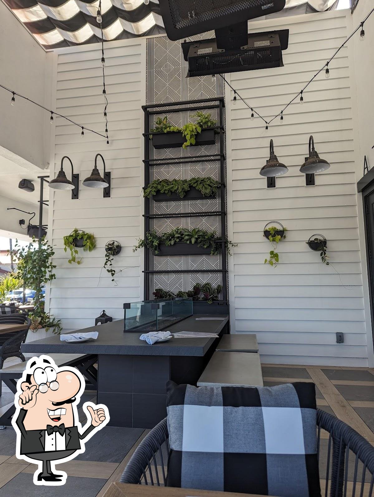 Brigantine Seafood & Oyster Bar, Poway - Restaurant menu, prices and ...
