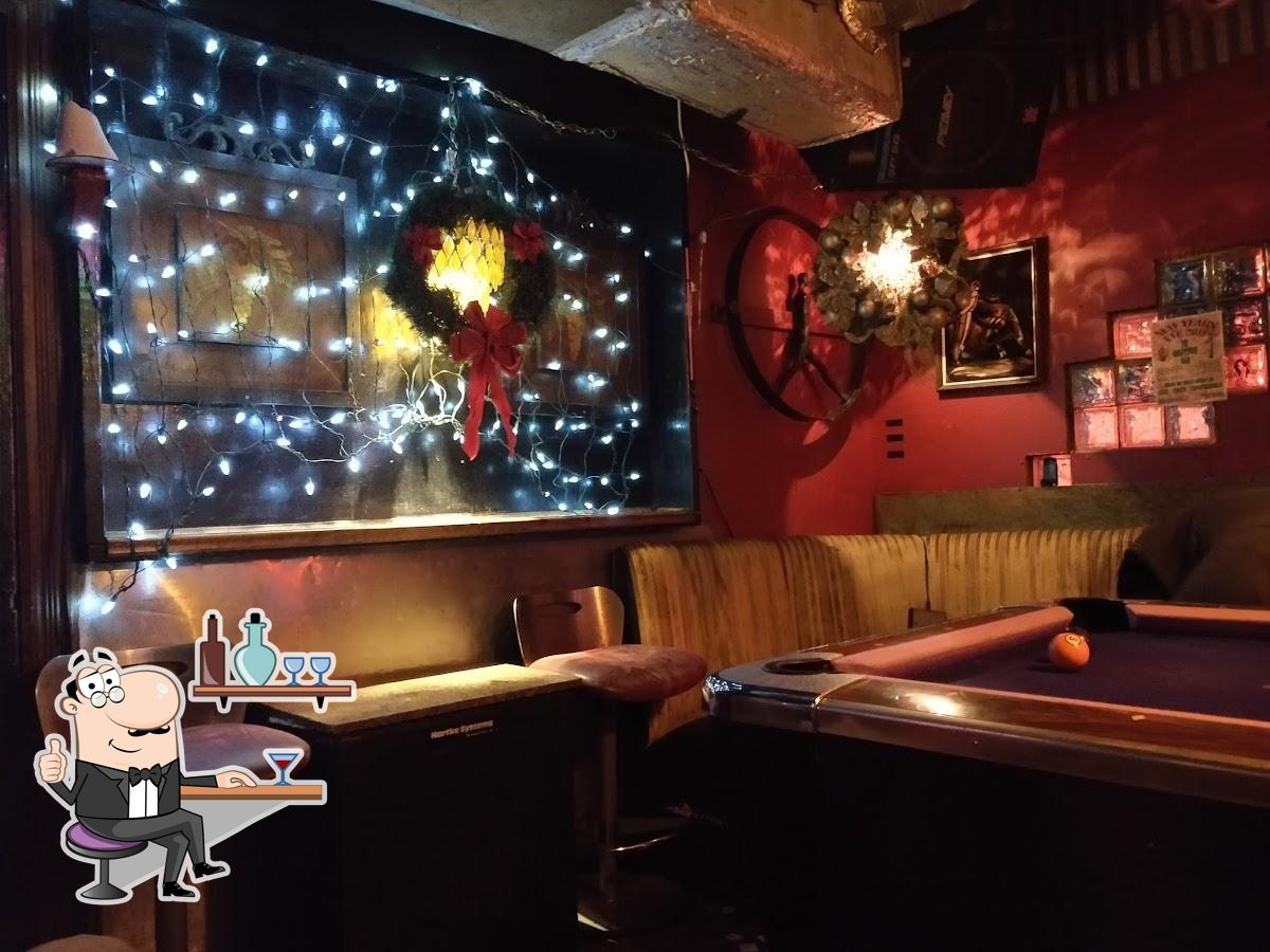 The Grapevine Bar, Dallas - Restaurant menu, prices and reviews