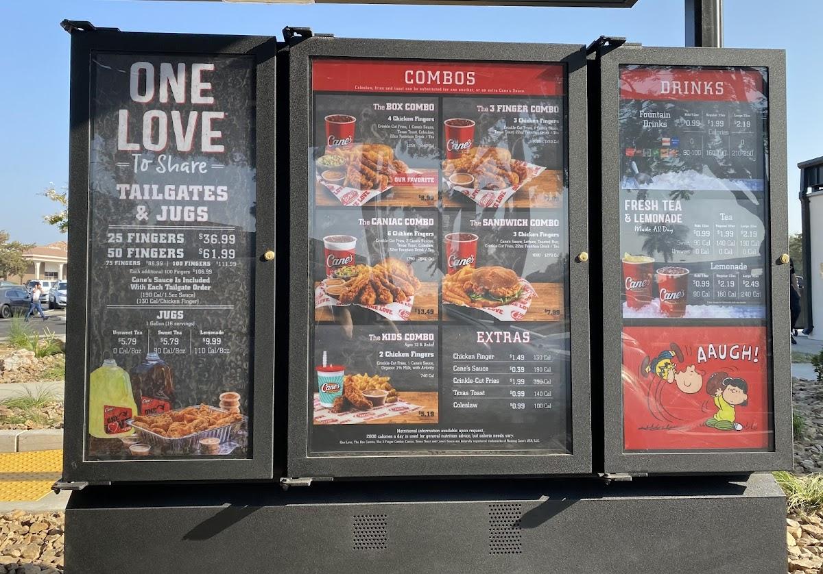 Menu at Raising Cane's Chicken Fingers fast food, Visalia