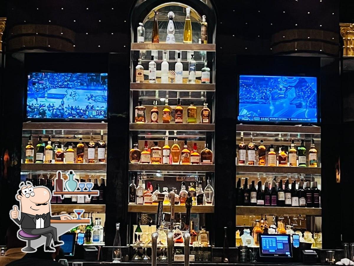 Grand Lux Cafe, Paramus - Restaurant menu, prices and reviews