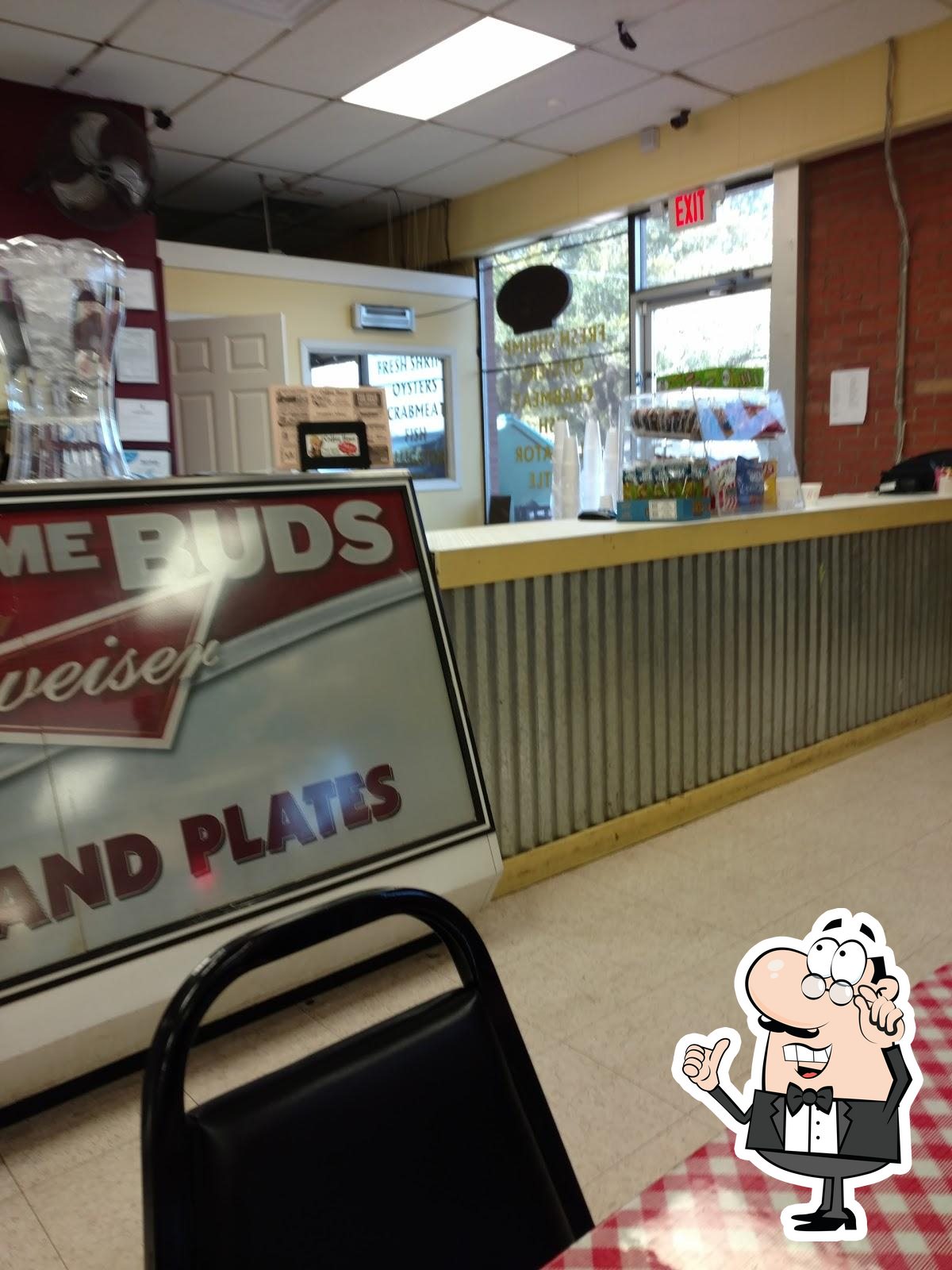 Triangle Seafood & Po Boy, Hattiesburg - Restaurant menu, prices and ...