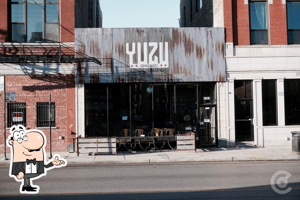 Yuzu Sushi & Robata Grill, Chicago - Restaurant menu, prices and reviews