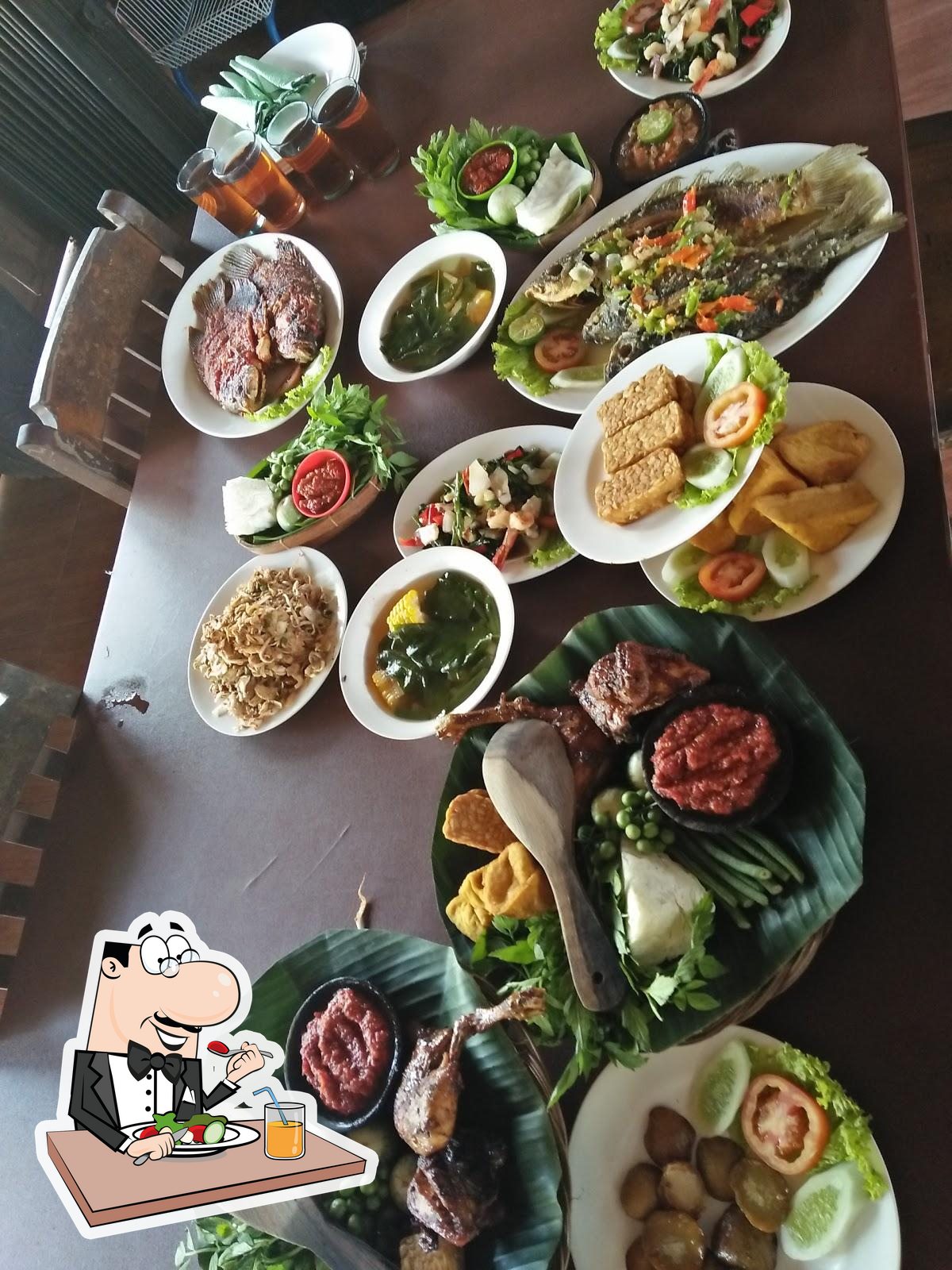 Restoran Pemancingan Keluarga Jaka restaurant, Cikampek - Restaurant ...