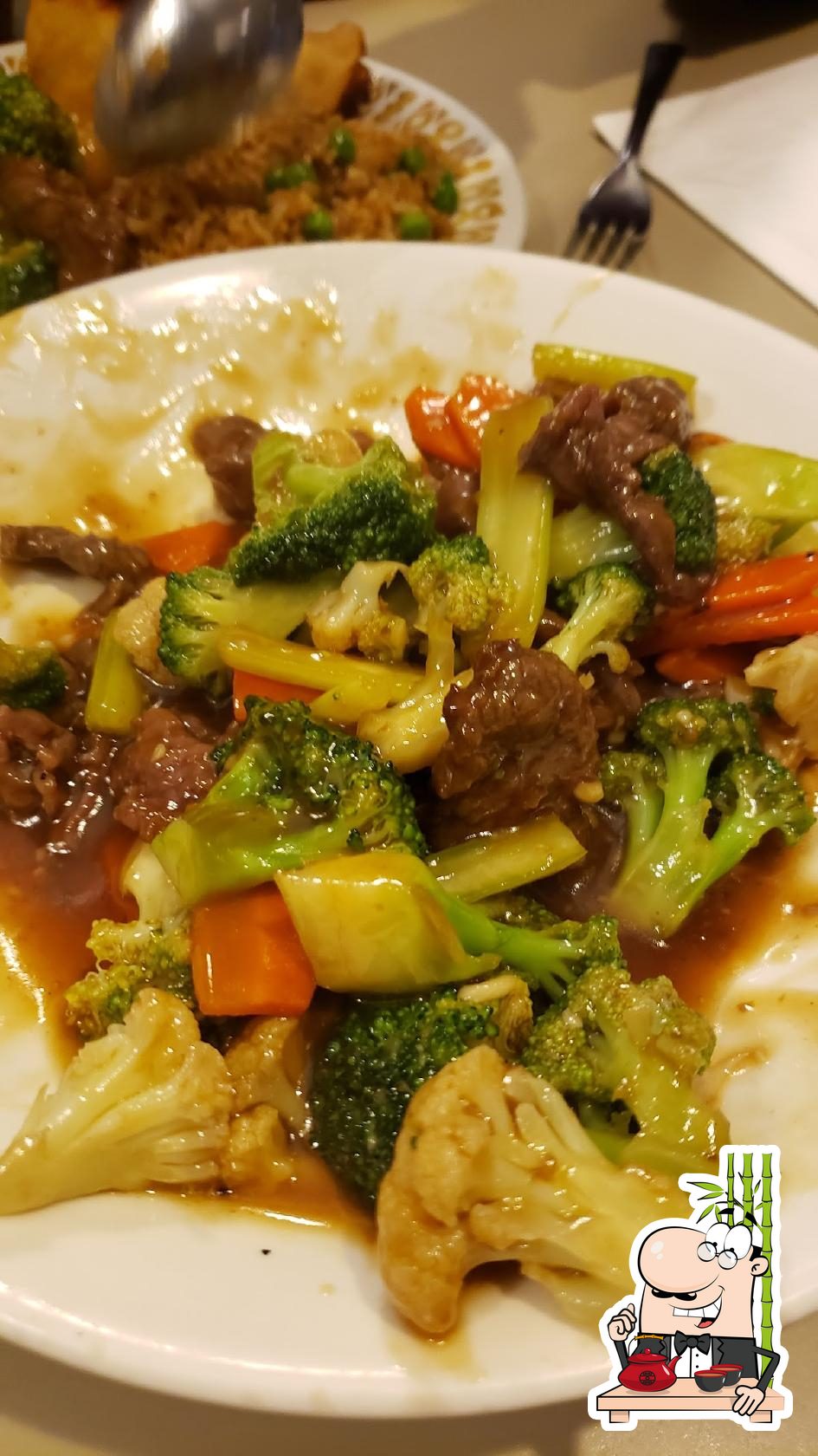 Ken's Restaurant in Winnipeg - Chinese restaurant menu and reviews