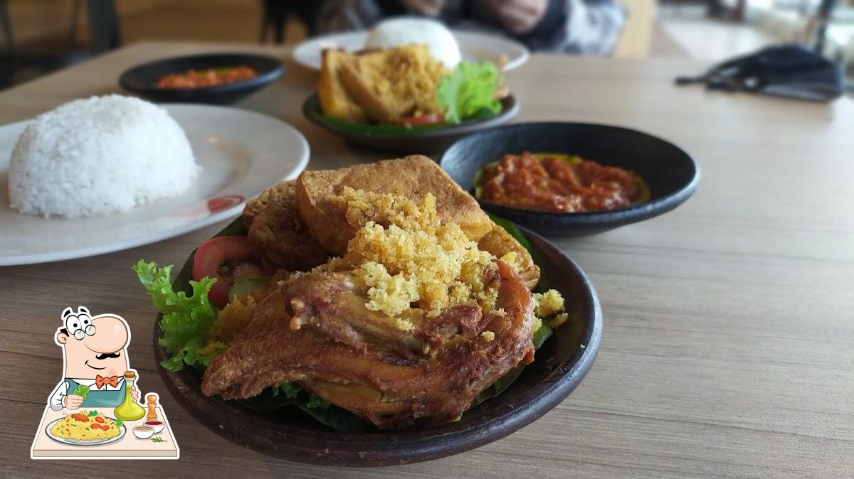 Yogya Riau Junction Food Court restaurant, Bandung - Restaurant reviews