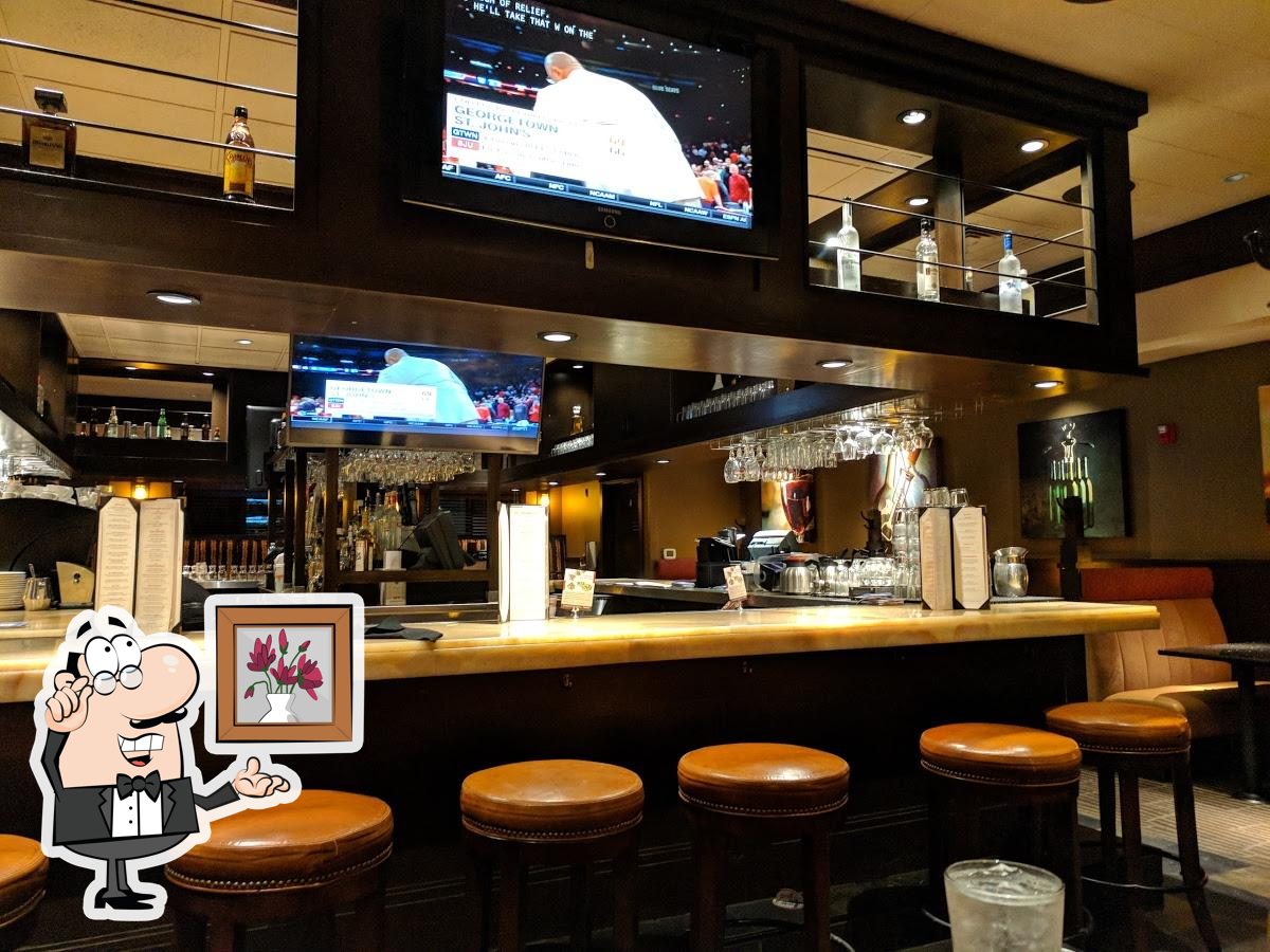 Stanford's Northgate, Seattle - Restaurant menu, prices and reviews