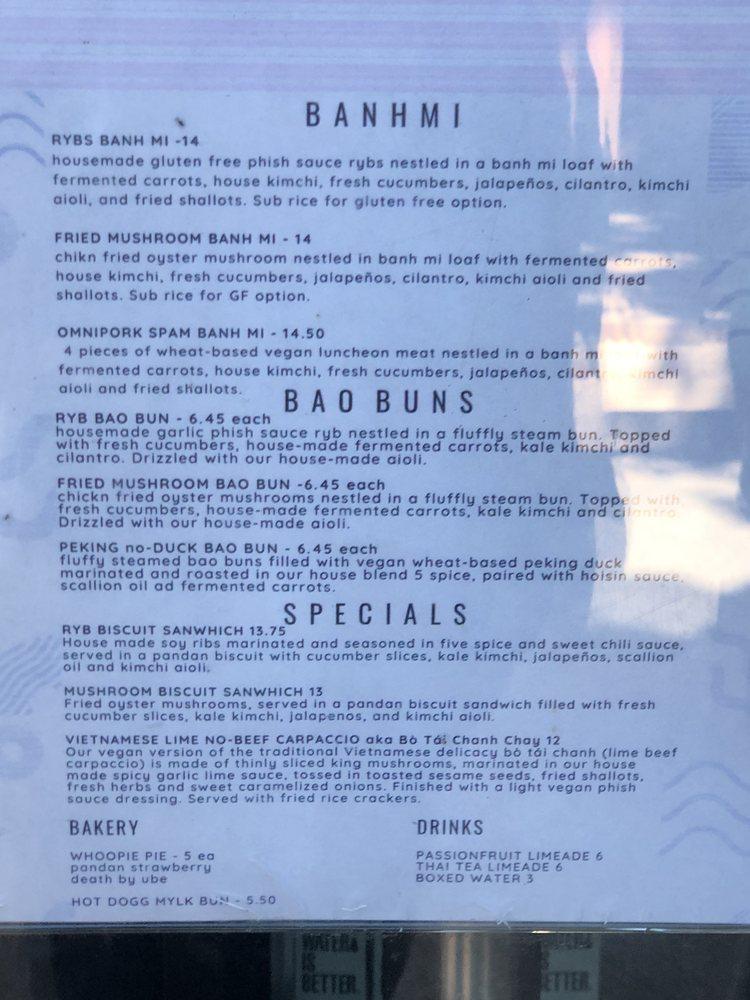 Menu at Mama Dut restaurant, Portland