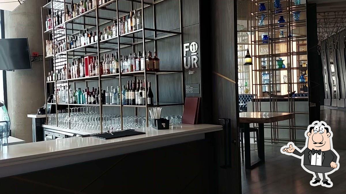Four Eleven Restaurant – Eleven Madison Park – WRRVM