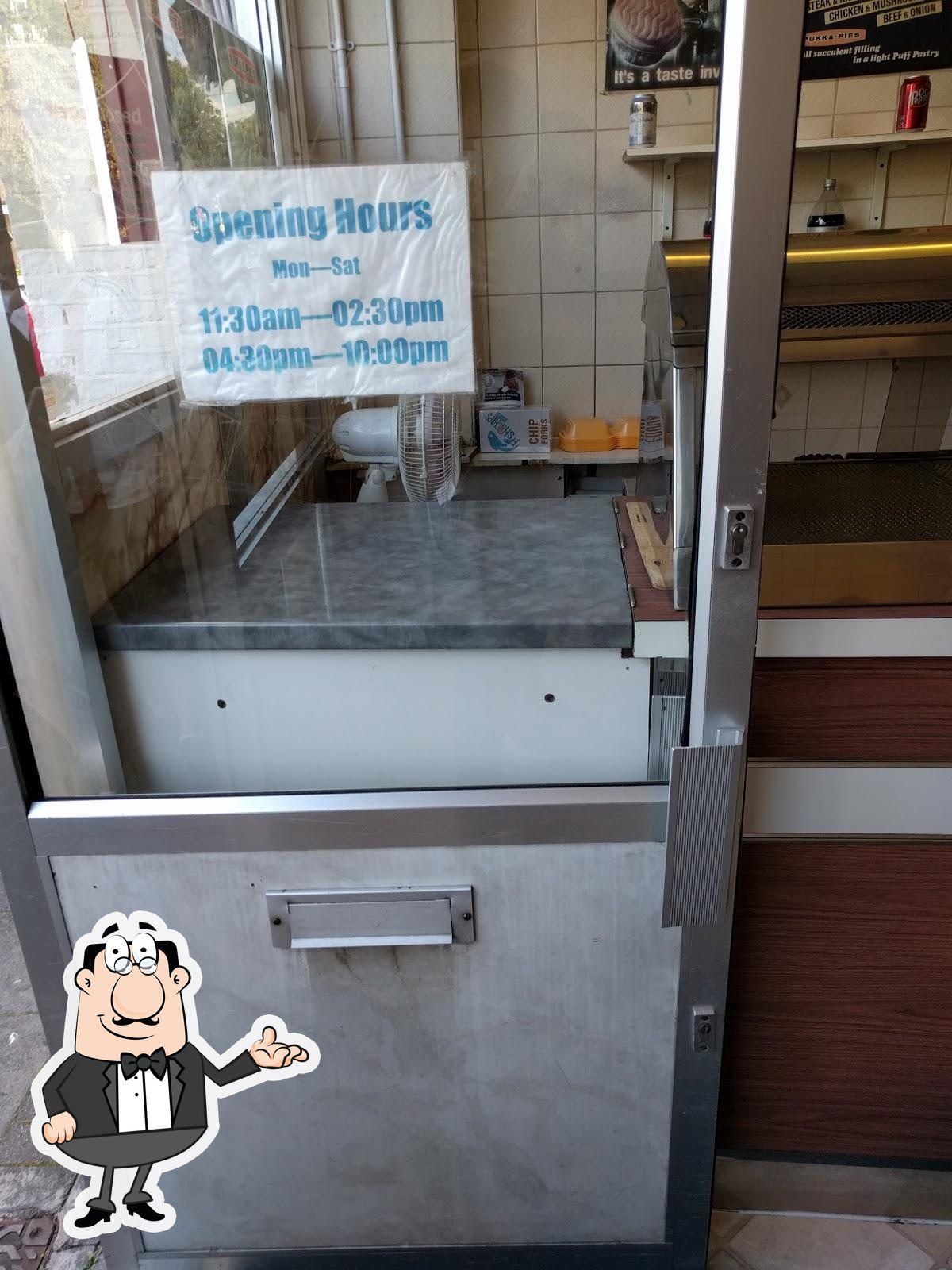 Albany Fish Bar, Brentford - Restaurant menu, prices and reviews