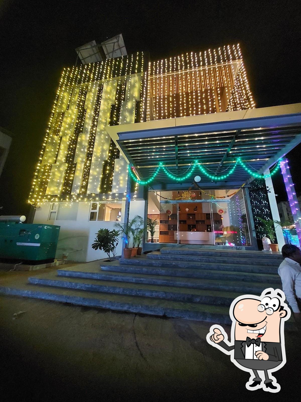 Hotel Grand Yashoda, Beed - Restaurant reviews