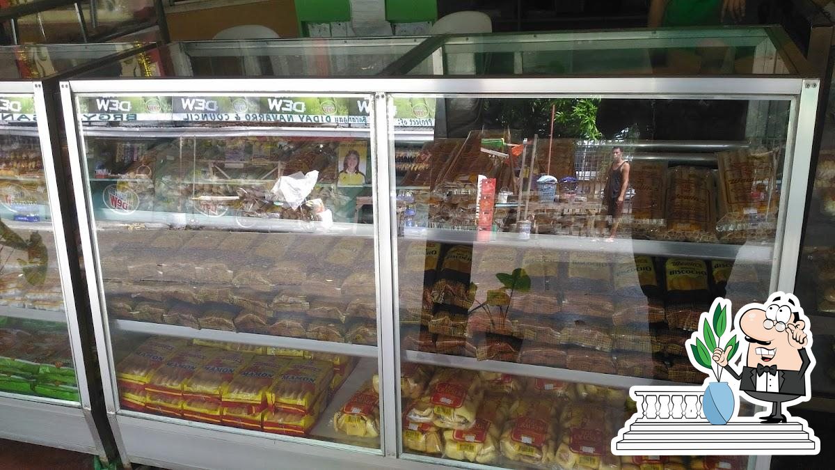 Wewins Pasalubong, Iloilo City - Restaurant reviews