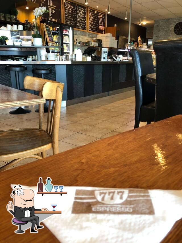 Cloud 777 Cafe, 165 Harris Rd in Auckland - Restaurant menu and reviews