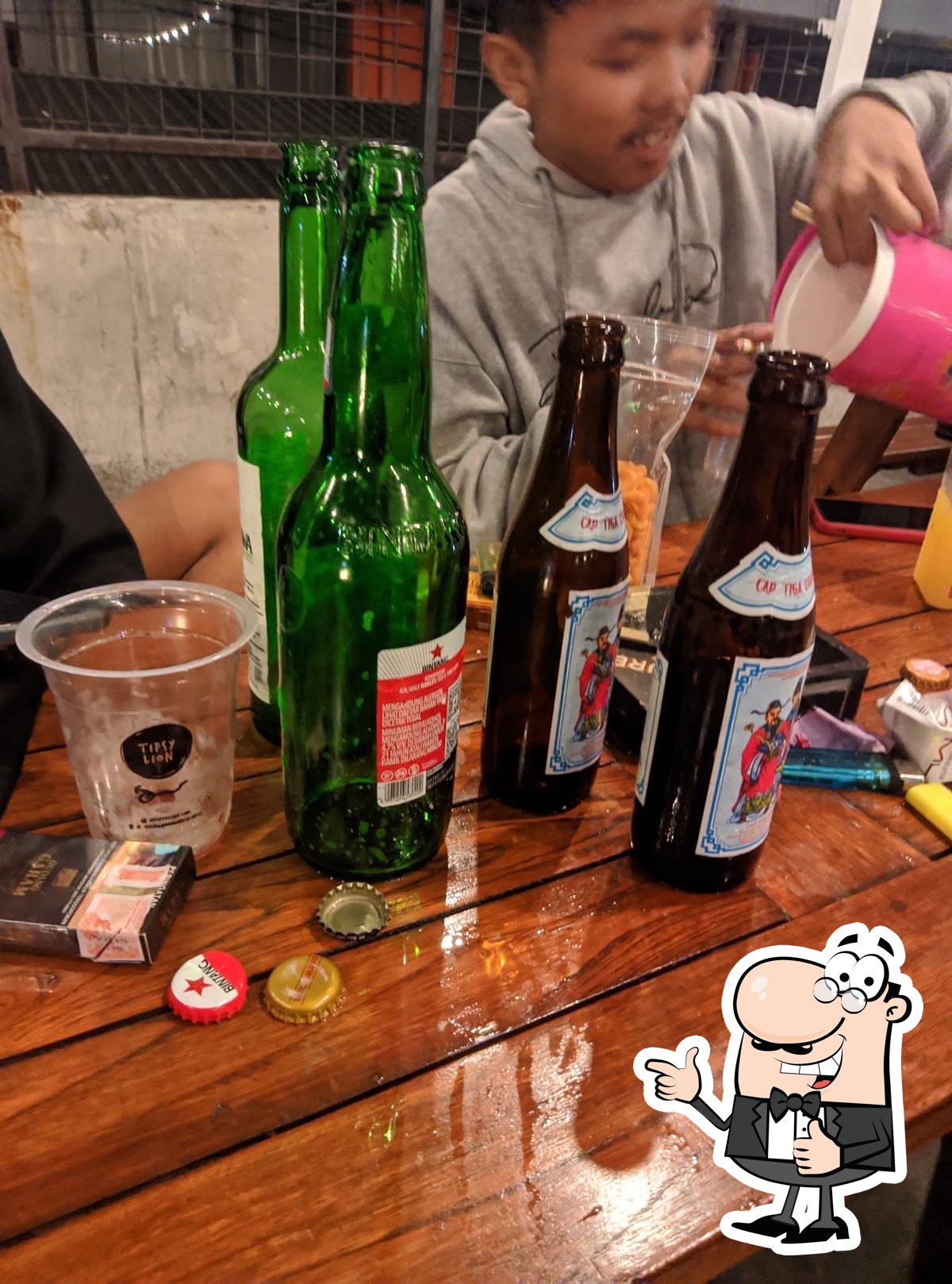 Tipsy Lion pub & bar, Semarang - Restaurant reviews
