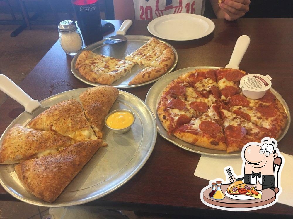Goodfella's Pizza in Henryville - Restaurant menu and reviews