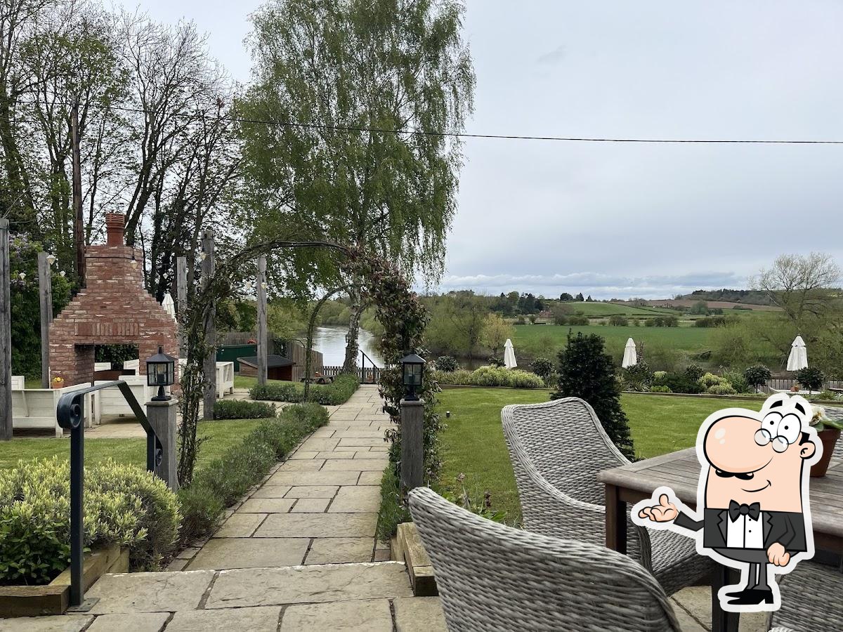 Riverside Inn, Cound - Restaurant menu, prices and reviews