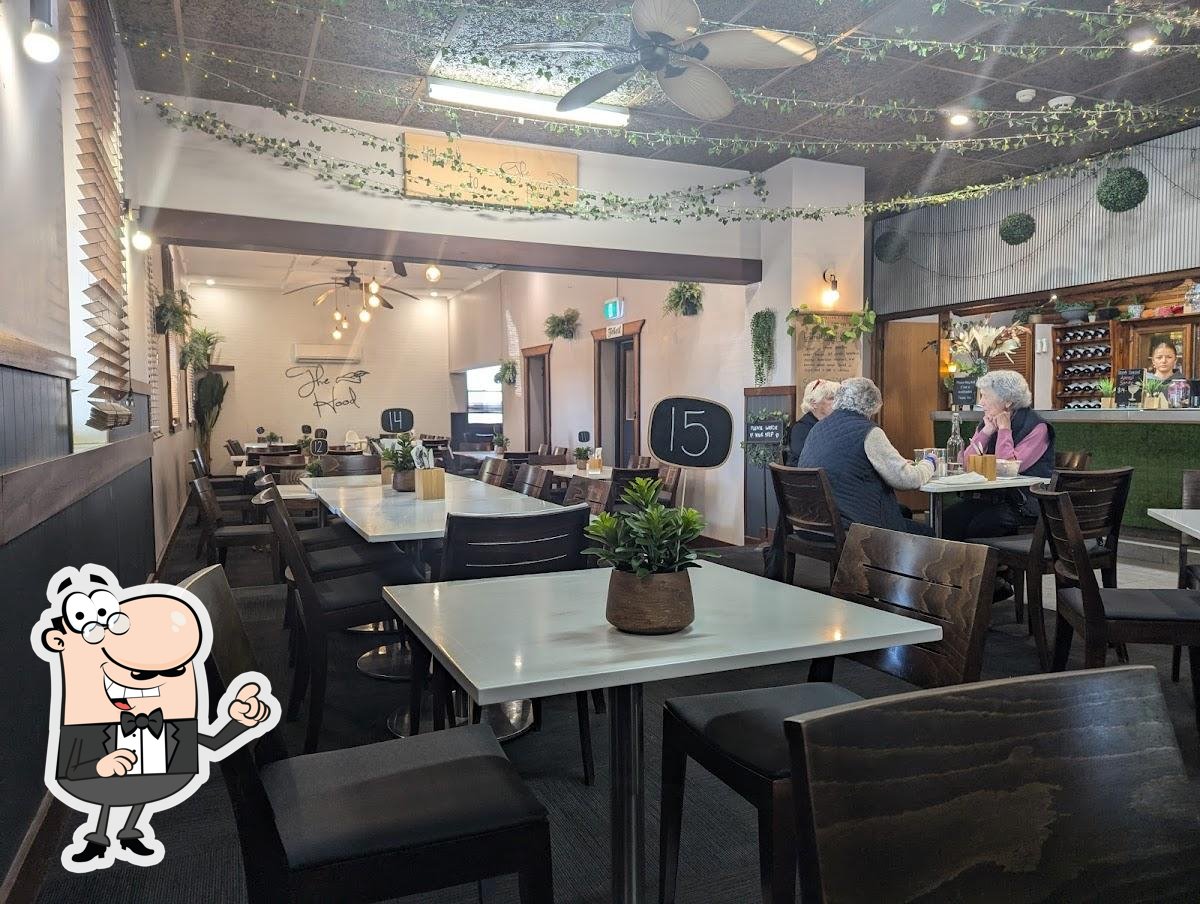 Robin Hood Hotel Strathalbyn, Strathalbyn - Restaurant menu, prices and ...