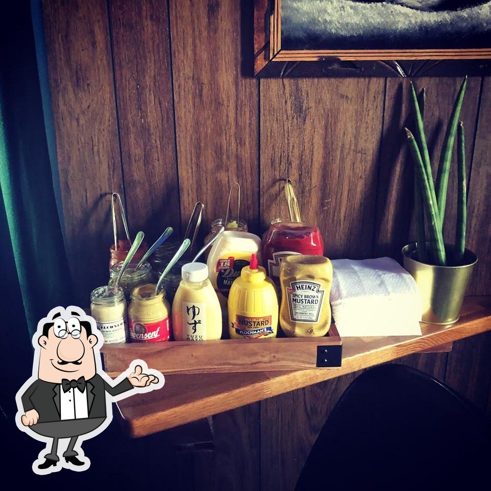 Lone Wolf Lounge in Savannah - Restaurant reviews
