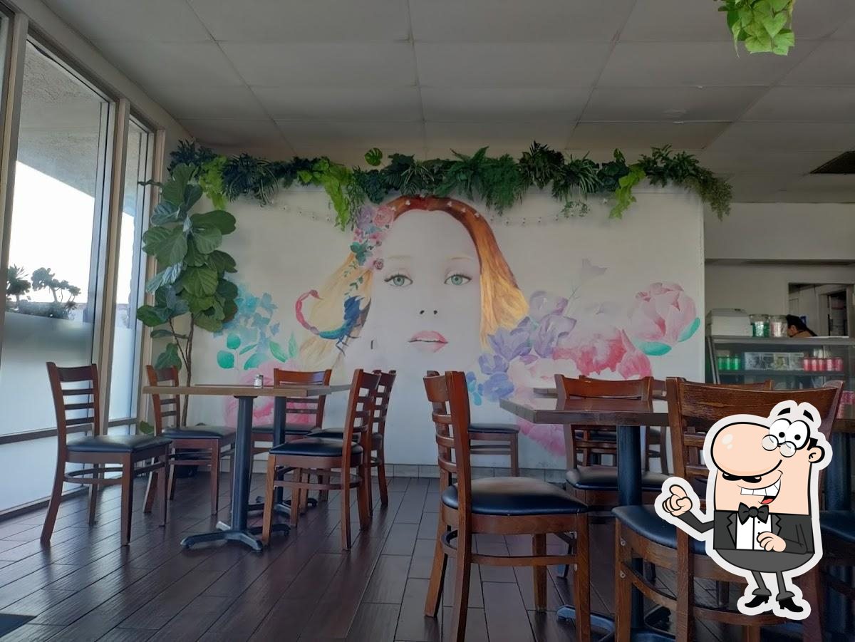 8th Haus Cafe, Anaheim - Restaurant menu, prices and reviews