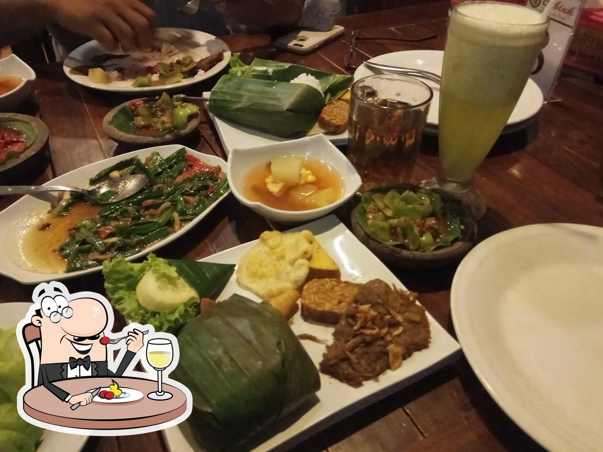 Rumah Makan Khas Sunda Cibiuk restaurant, Karawang - Restaurant reviews